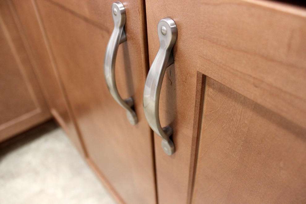 Waypoint Maple Spice Cabinets with Eternia Quartz Claremont Countertops ...