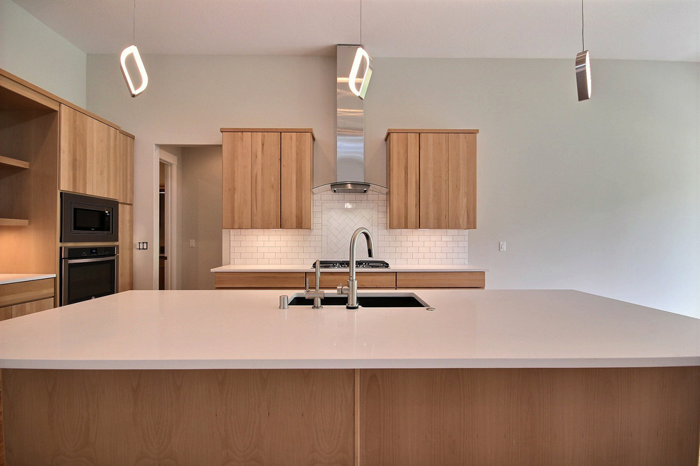 WC18 : Kitchen Island & Backsplash - Modern - Kitchen - Portland - by ...
