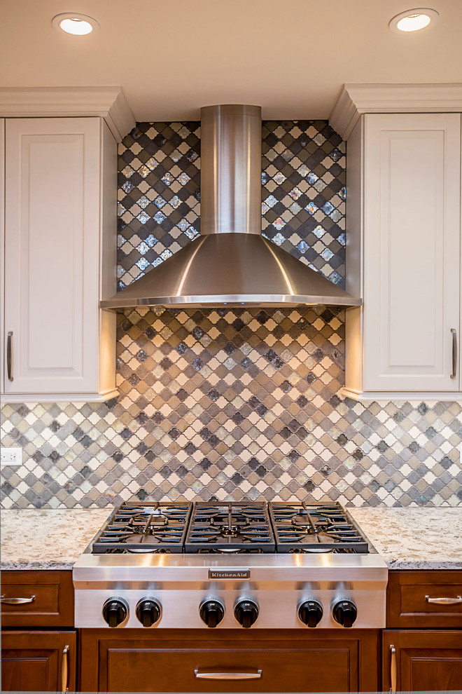 Welcome Home - Traditional - Kitchen - Chicago - by Synergy Builders ...