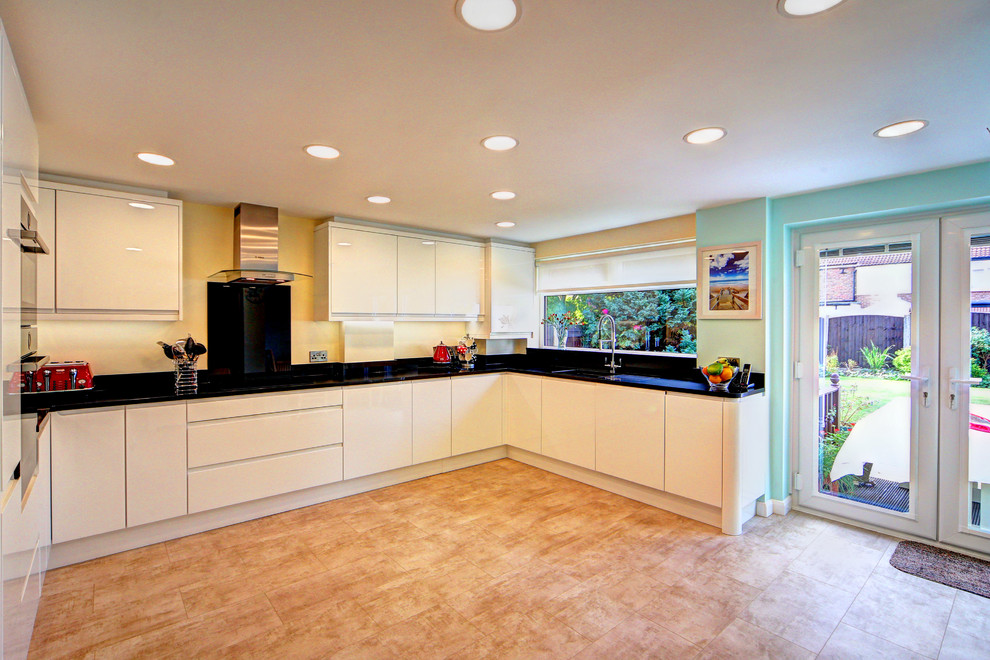 Welford Gloss White Handleless Kitchen Designed & Installed in Davey ...