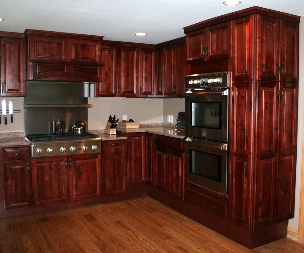 Wellborn Forest Rustic Maple Kitchen - Farmhouse - Kitchen - Boston ...