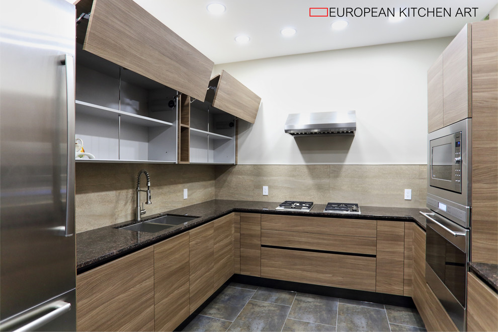 WEST VANCOUVER Mathers Wok kitchen - Modern - Kitchen - Vancouver - by ...