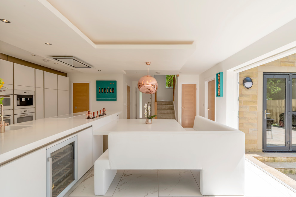 When all white is elegant - Modern - Kitchen - Other - by John Gauld ...