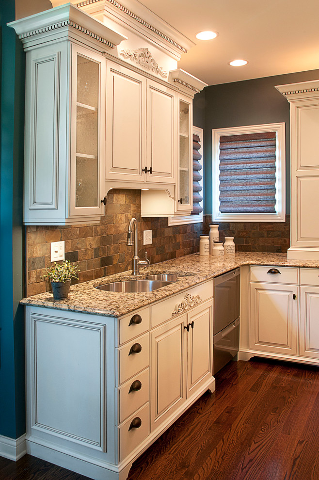 White Cabinetry - Traditional - Kitchen - Chicago - by J. Powless Fine ...