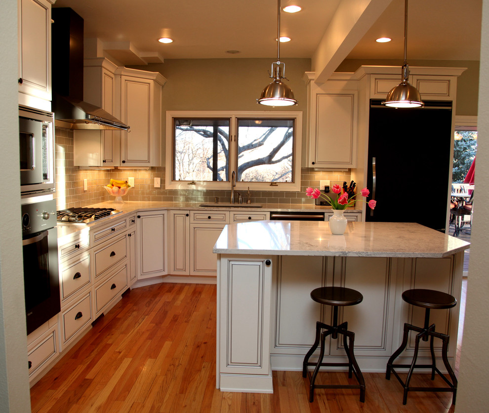 White classic kitchen design - Traditional - Kitchen - Denver - by Plum ...