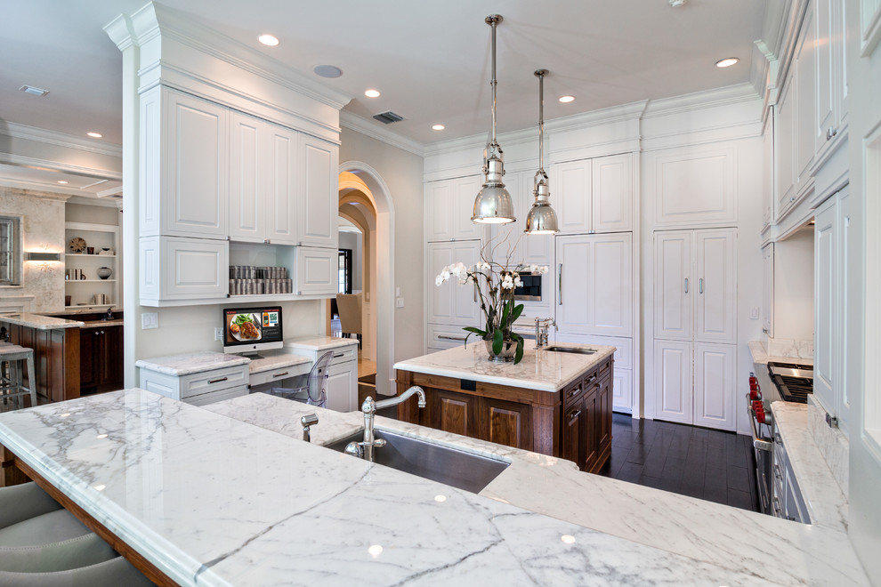White Gourmet Kitchen - Traditional - Kitchen - Miami - by Beres Design ...