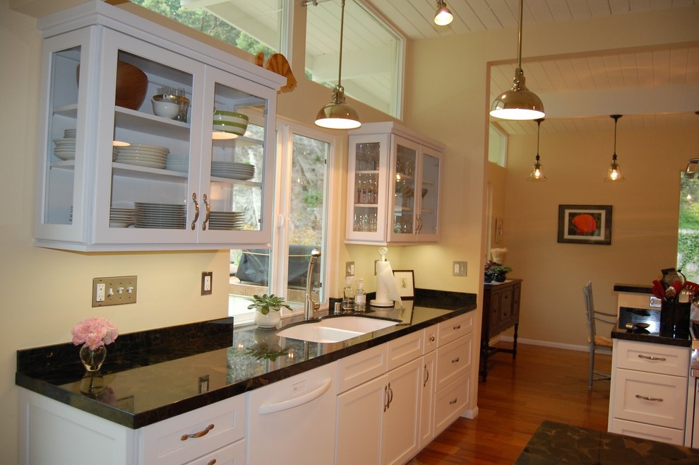 White Kitchen - Contemporary - Kitchen - Los Angeles - by User | Houzz