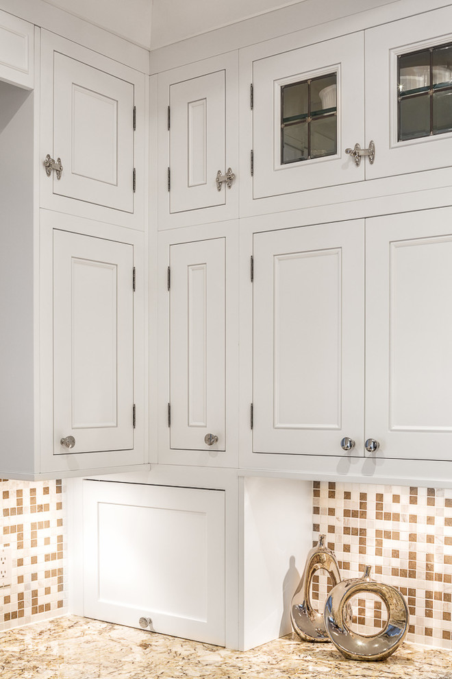 White Kitchen By Astro Design - Ottawa - Traditional - Kitchen - Ottawa ...