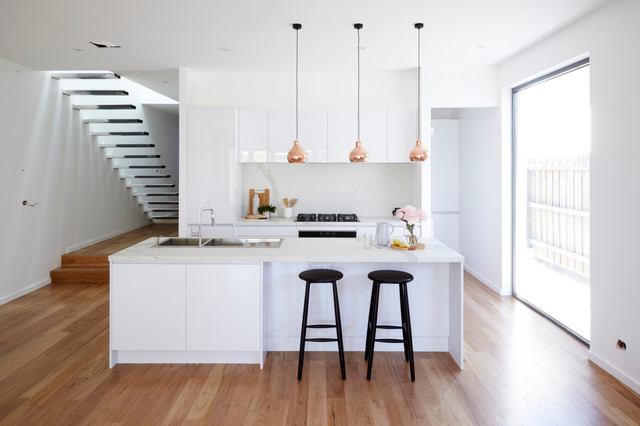 White Kitchen With Bling! - Modern - Kitchen - Melbourne - by Freedom ...