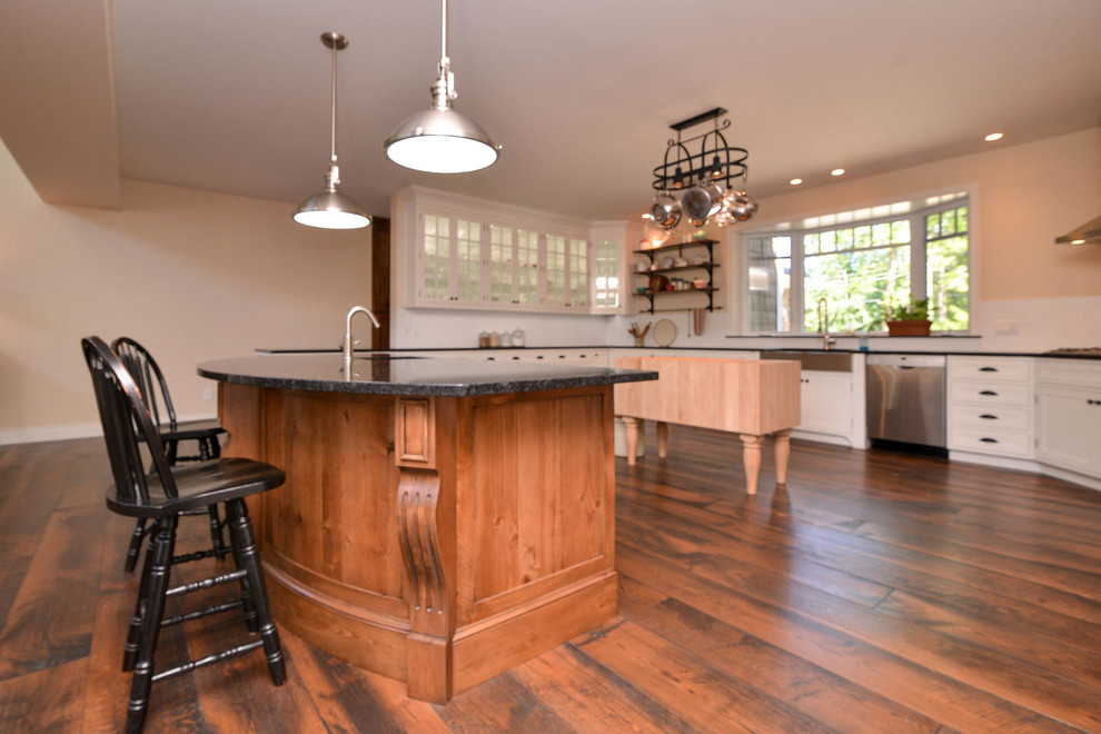 White oak toffee 1850 circularsawn - Rustic - Kitchen - Ottawa - by ...