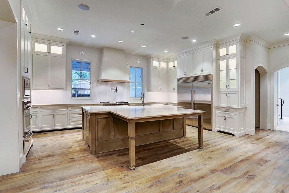 Whittaker Residence - Transitional - Kitchen - Houston - by LaMay ...