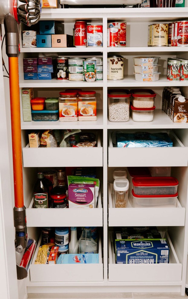 Whole Condo Storage Project - Modern - Kitchen - Montreal - by Mykaela ...