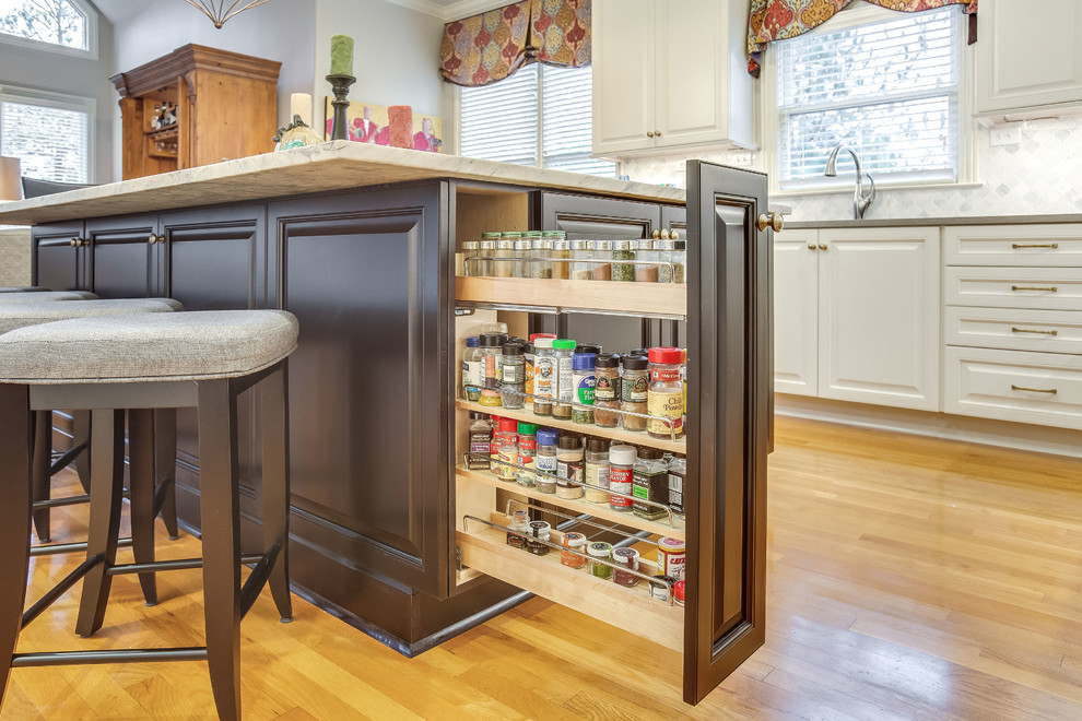 Williams Trace Kitchen - Classique Chic - Cuisine - Birmingham - par ...