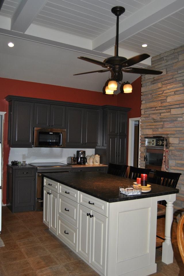 Willow Kitchen - Traditional - Kitchen - Toronto - by Hawkins Cabinetry ...