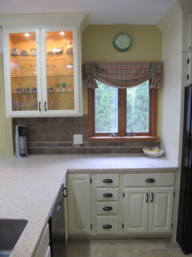 Window treats for a redone kitchen - Traditional - Kitchen - New York ...