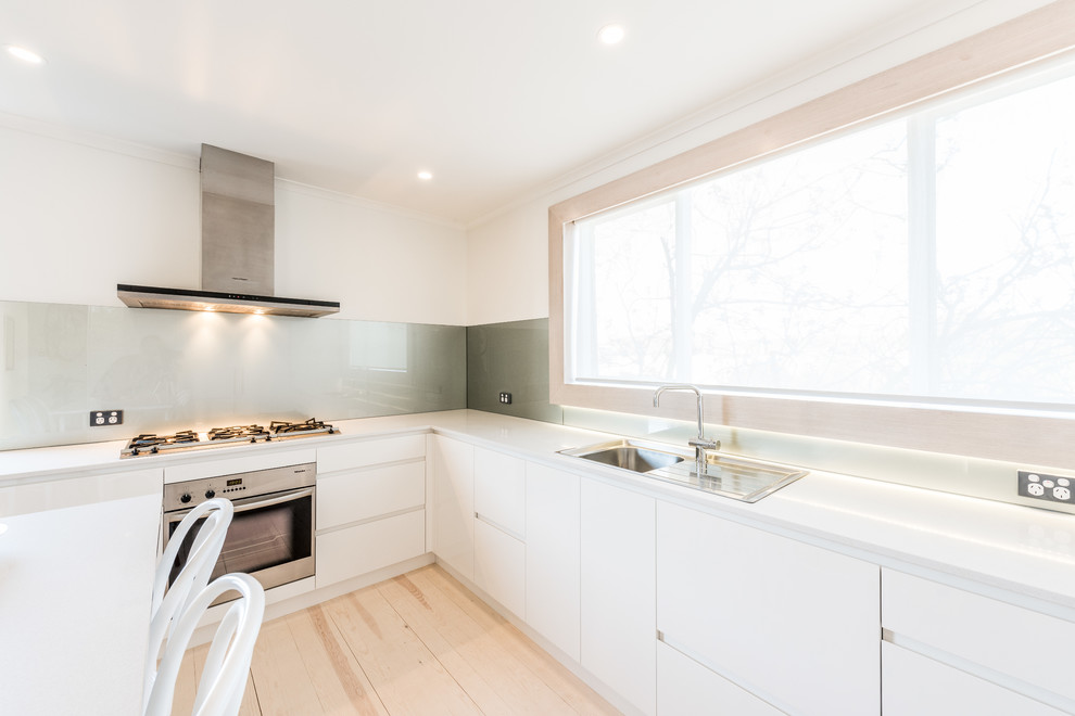 Windsor Kitchen - Modern - Kitchen - Melbourne - by mayphotography.com ...