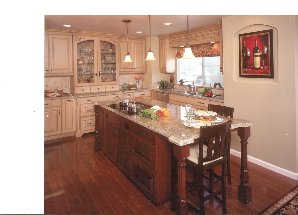Wine Collector and Chef's Dream - Traditional - Kitchen - Sacramento ...