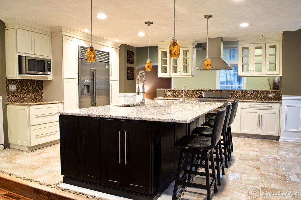 Winner of the CliqStudios.com Kitchen Makeover Showdown - Transitional ...