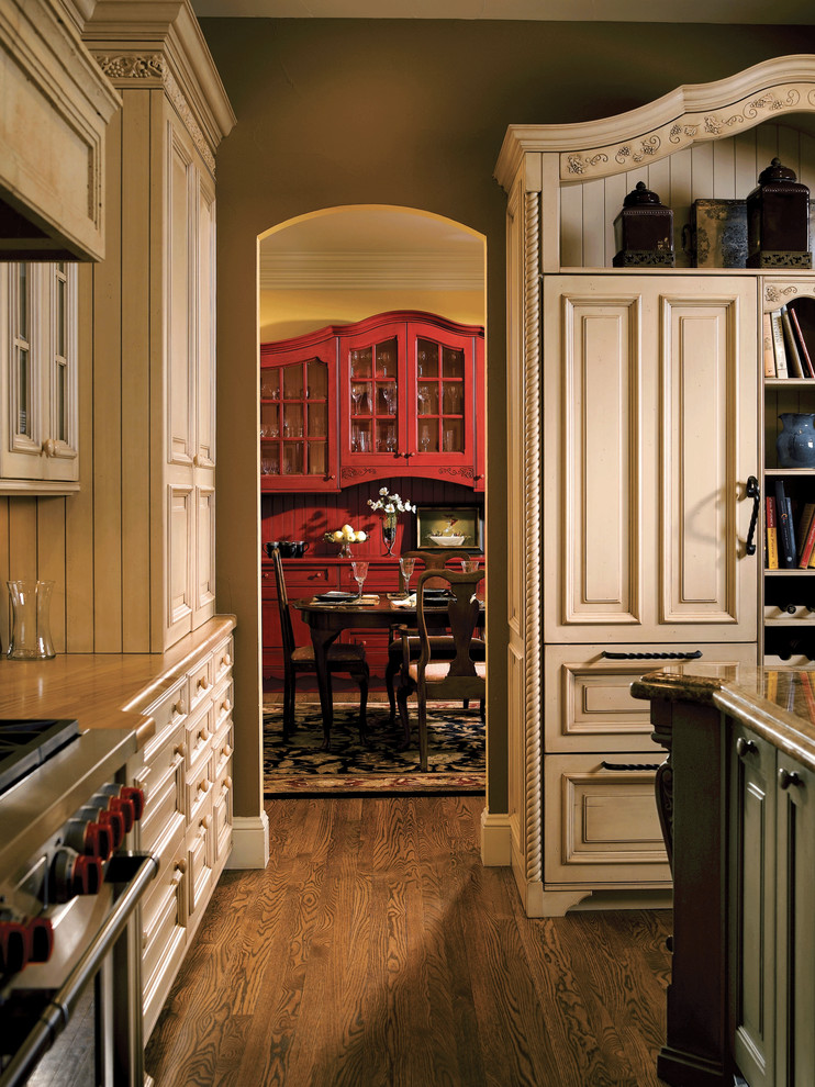 Wm Ohs Showrooms Portfolio - Traditional - Kitchen - Denver - by Wm Ohs ...