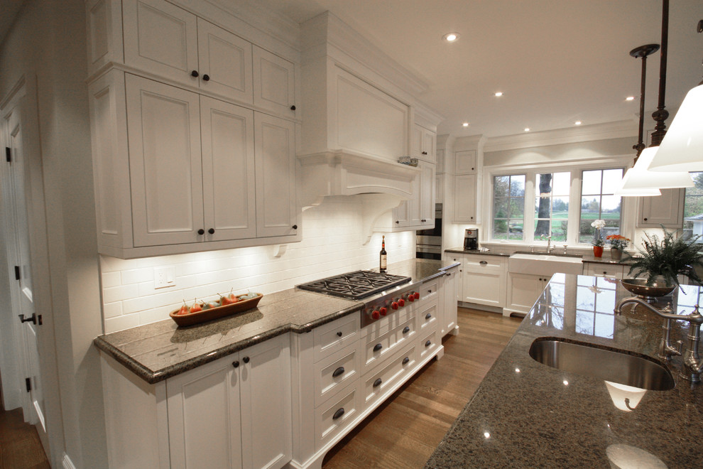 Wolf Cooktop - Transitional - Kitchen - Toronto - by Gravelle ...