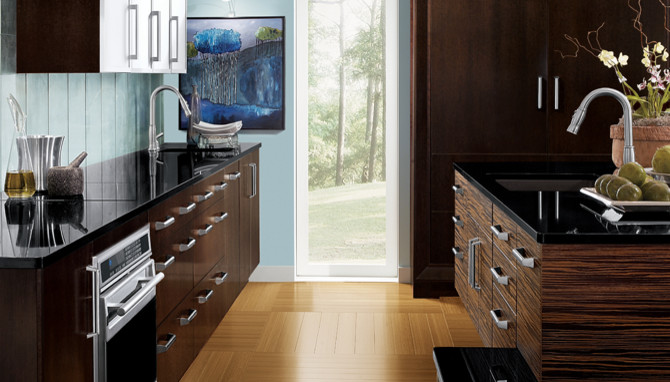 Wood-Mode Looks Kitchen - Contemporary - Kitchen - Houston - by K&N ...