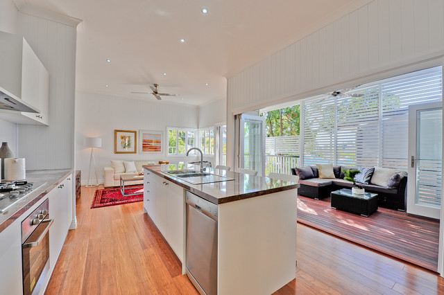 Workers Cottage - Traditional - Kitchen - Brisbane - by Synergy ...