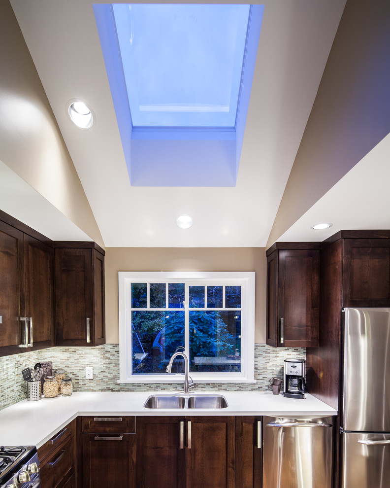 Yale Kitchen - Transitional - Kitchen - Vancouver - by TQ Construction ...