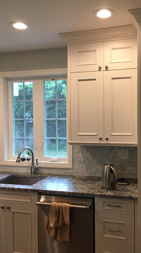 Zheng - Contemporary - Kitchen - New York - by Kitchen Stop | Houzz