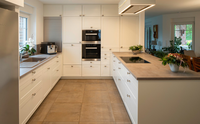 Moderne Küche im Landhausstil - Küche - Hamburg - von Creativ Küchen ...