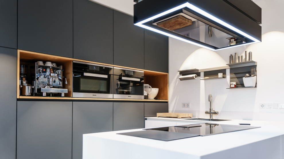 Offene Küche mit Akustik-Elementen - Kitchen - Other - by Raumfabrik ...