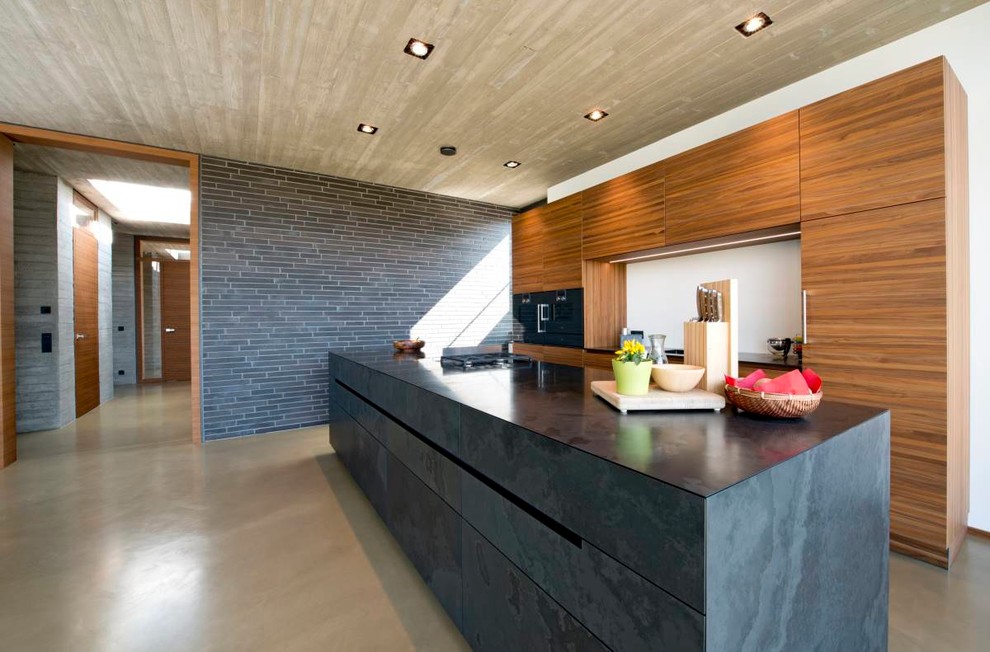 Schwarzer Monolith - Modern - Kitchen - Stuttgart - by Küchenstudio ...