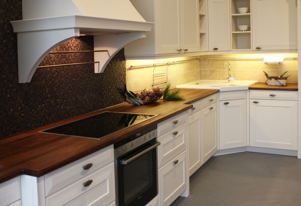 Unser Showroom - Farmhouse - Kitchen - Munich - by Dross & Schaffer ...