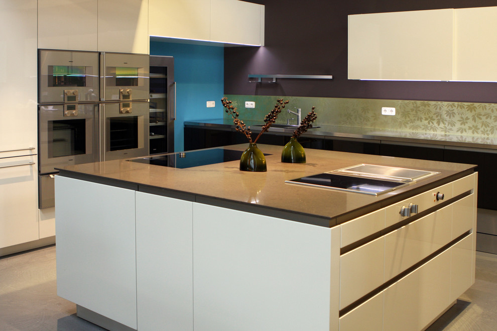 Unser Showroom - Contemporary - Kitchen - Munich - by Dross & Schaffer ...