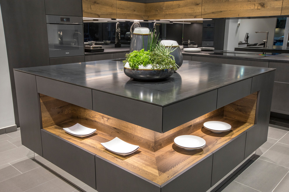Unsere Ausstellung - Contemporary - Kitchen - Munich - by STUDIO43 | Houzz