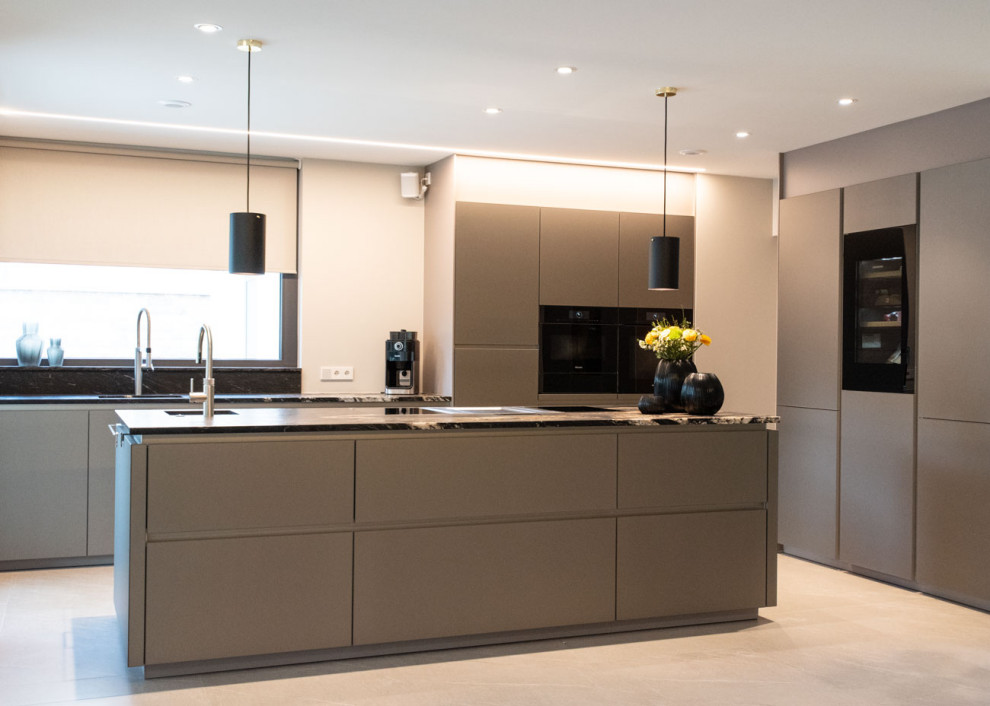 Villa Azur - Contemporary - Kitchen - Other - by HOMEMATE GMBH | Houzz