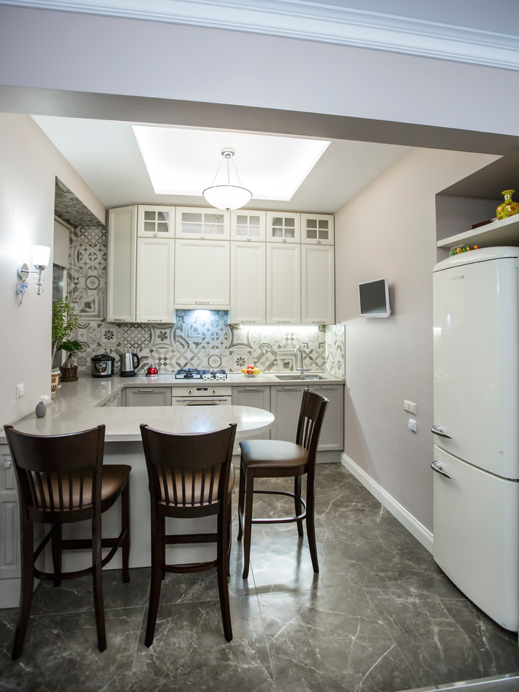 Кухня в московской квартире - Traditional - Kitchen - Moscow - by Кухни ...