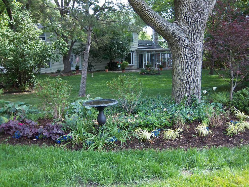 A Chicago Suburban Garden gets a remake - Traditional - Garden ...