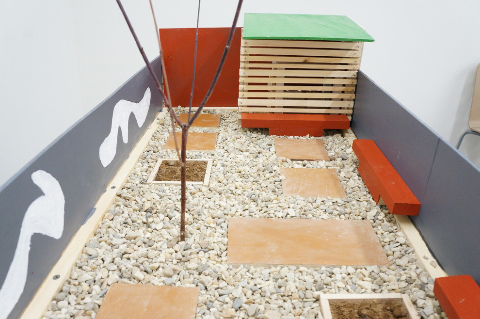 A Scaled Garden Model Facilitates the Design Process - Modern ...