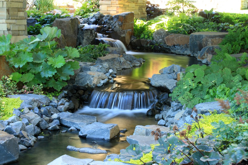 A Variety of Custom Water Features in Backyard Landscapes - Traditional ...