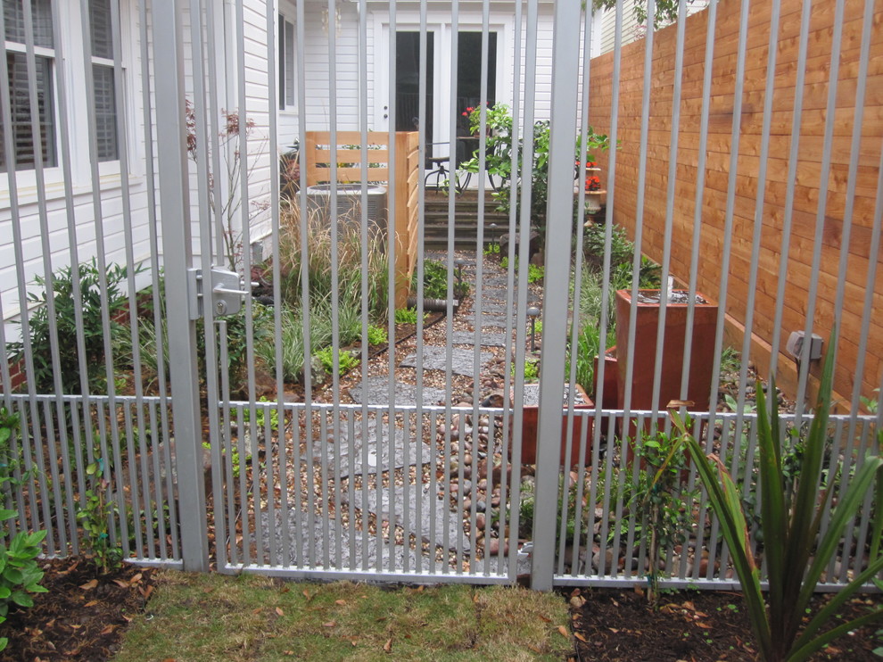 A wrap around garden with a fabulous water featurel! - Contemporary ...