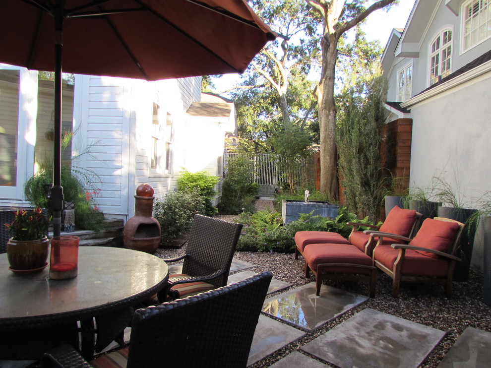 A wrap around garden with fabulous water features! - Modern - Landscape ...