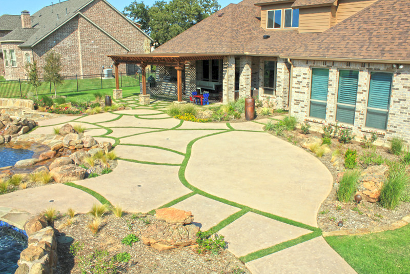 Aquarius - Custom Swimming Pool - Flower Mound, TX - Traditional ...