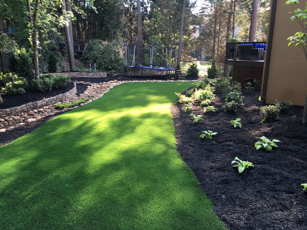 Artificial Turf with shade tolerant plantings - Eclectic - Landscape ...