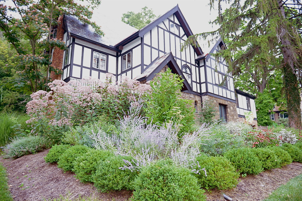 Avondale Residence - Rustic - Landscape - Cincinnati - by Flourish | Houzz