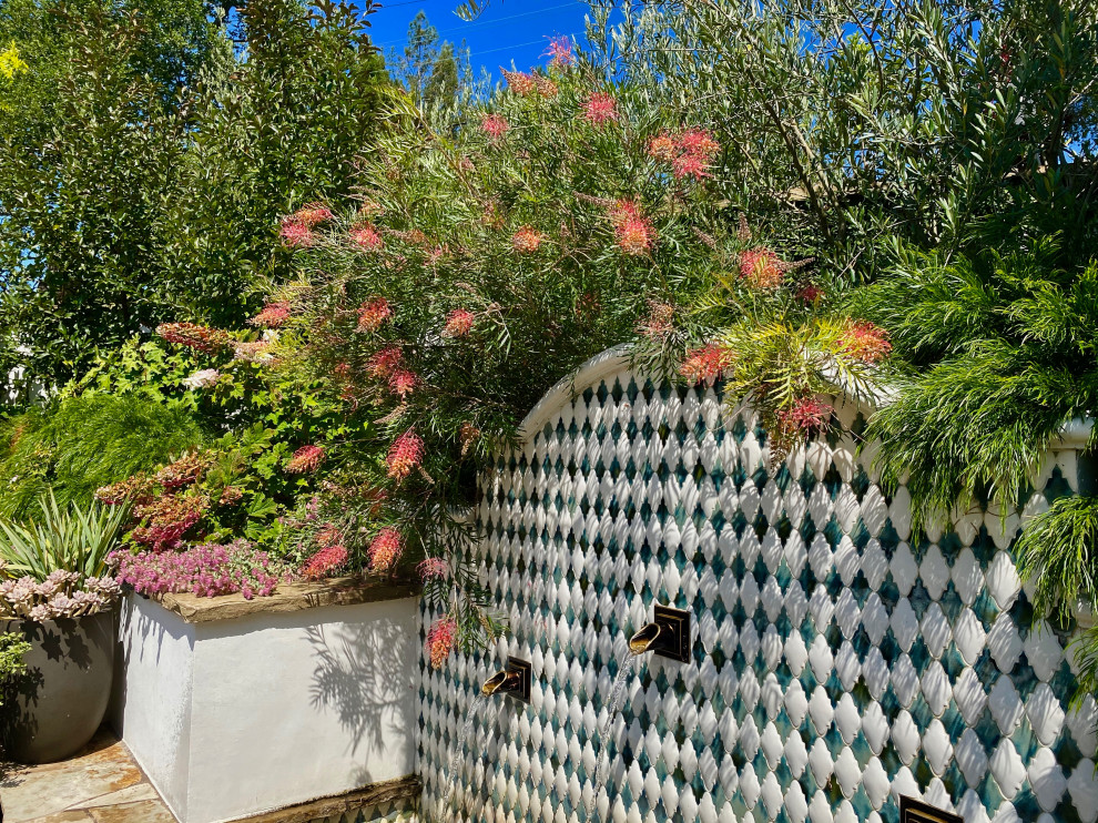 Award Winning Spanish Modern Mash-up - Modern - Landscape - San ...