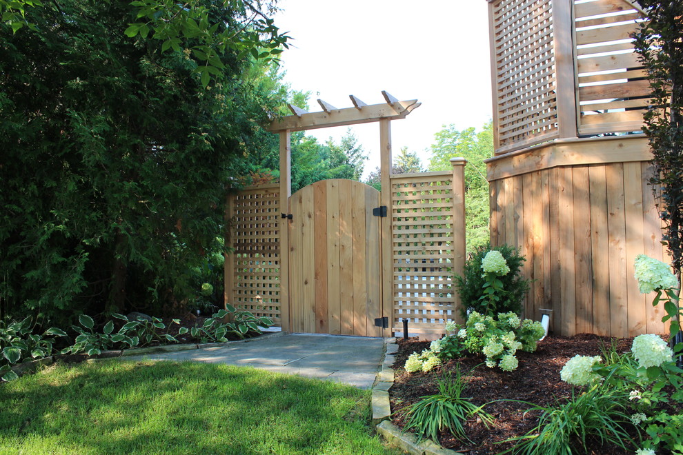 Back Yards - Traditional - Landscape - Toronto - by Down2Earth ...
