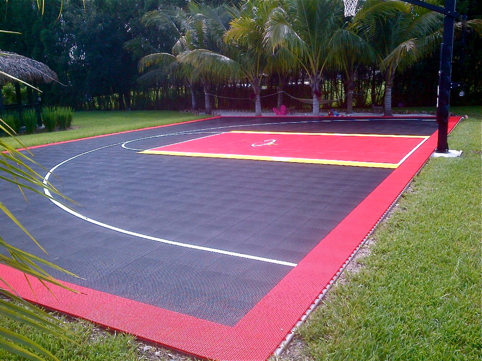 Backyard Home Court in Miami - SnapSports outdoor game court ...