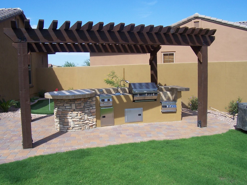 Barbeque and Bar - Traditional - Patio - Phoenix - by Straight Line ...