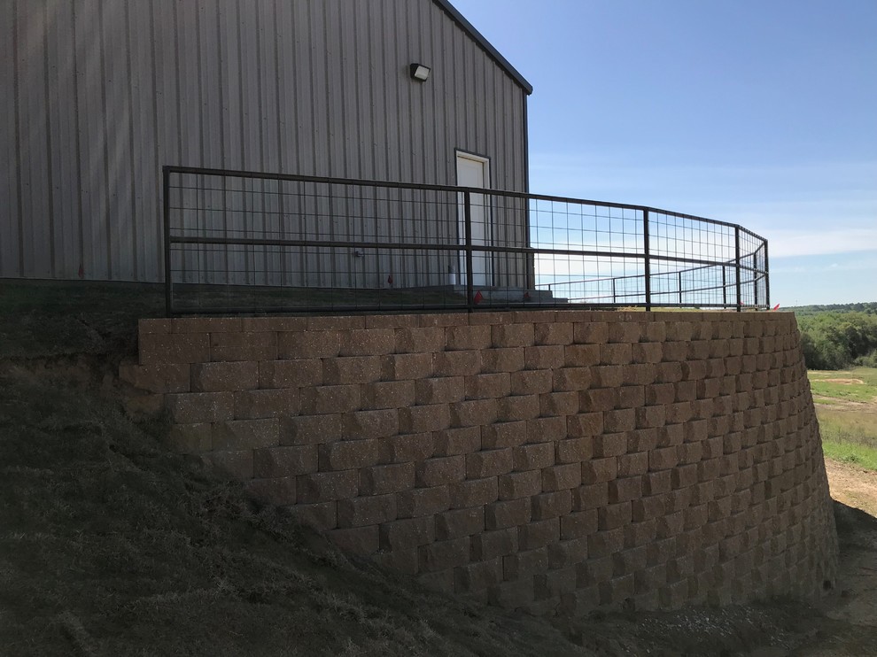 Barndominium - Farmhouse - Landscape - Dallas - by Jayson Chandler ...