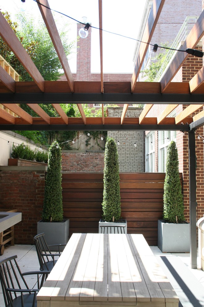 Brooklyn Heights Backyard - Landscape - New York - by Little Miracles ...